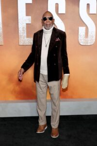 What's Wrong With Morgan Freeman's Left Hand? - Famous People Today