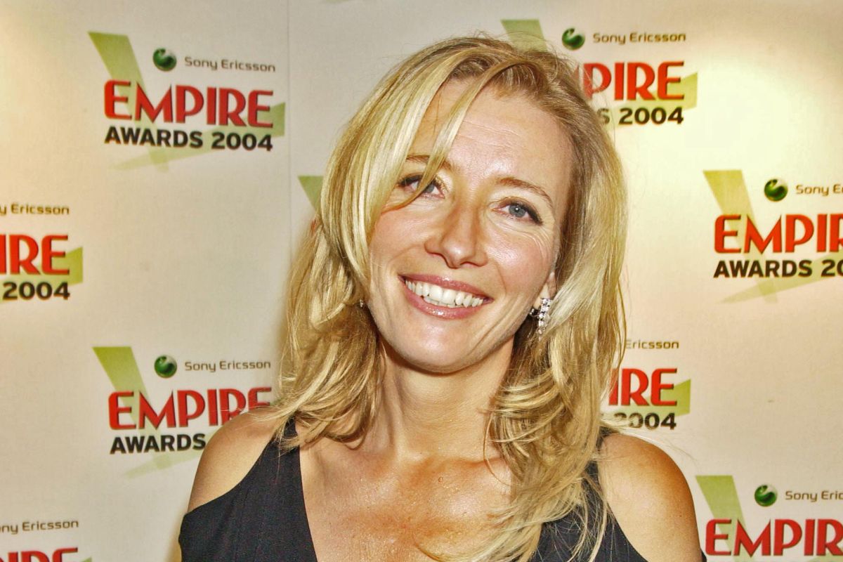 Emma Thompson Net Worth & Husband - Sybill Trelawney (Harry Potter ...