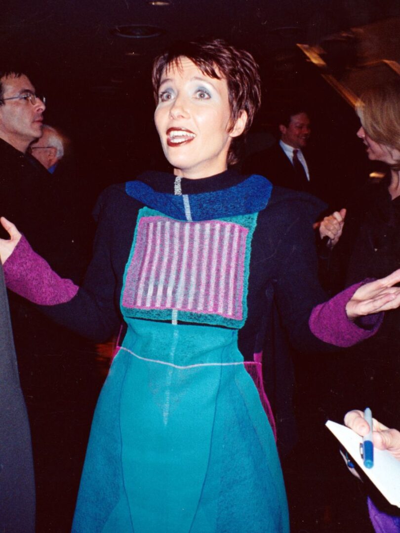 Emma Thompson Net Worth & Husband - Sybill Trelawney (Harry Potter ...