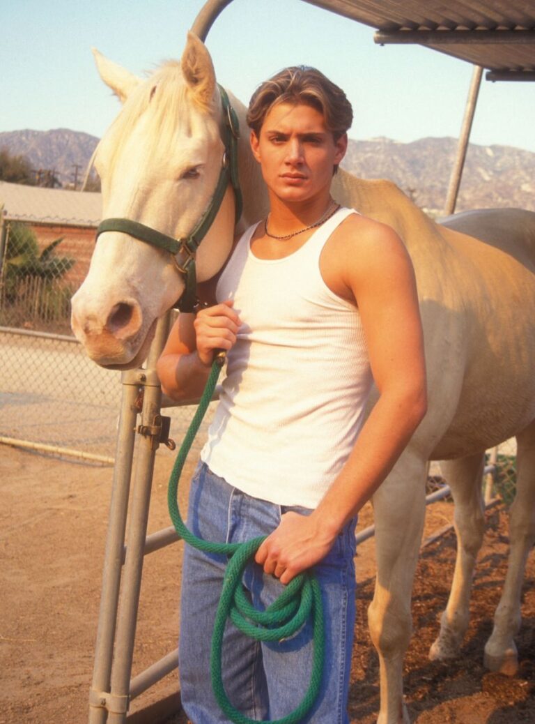 Jensen Ackles Net Worth & Wife - Famous People Today