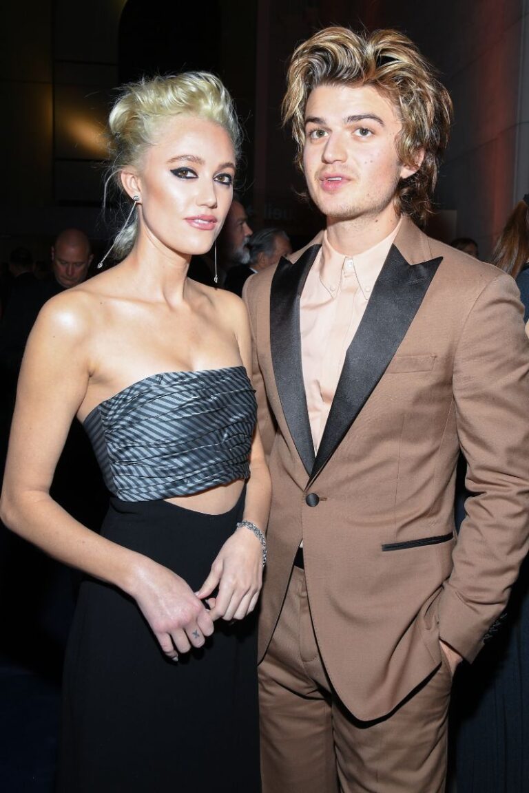 Joe Keery Net Worth & Girlfriend | Steve Harrington