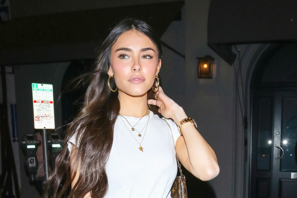 Madison Beer Net Worth & Boyfriend - Famous People Today