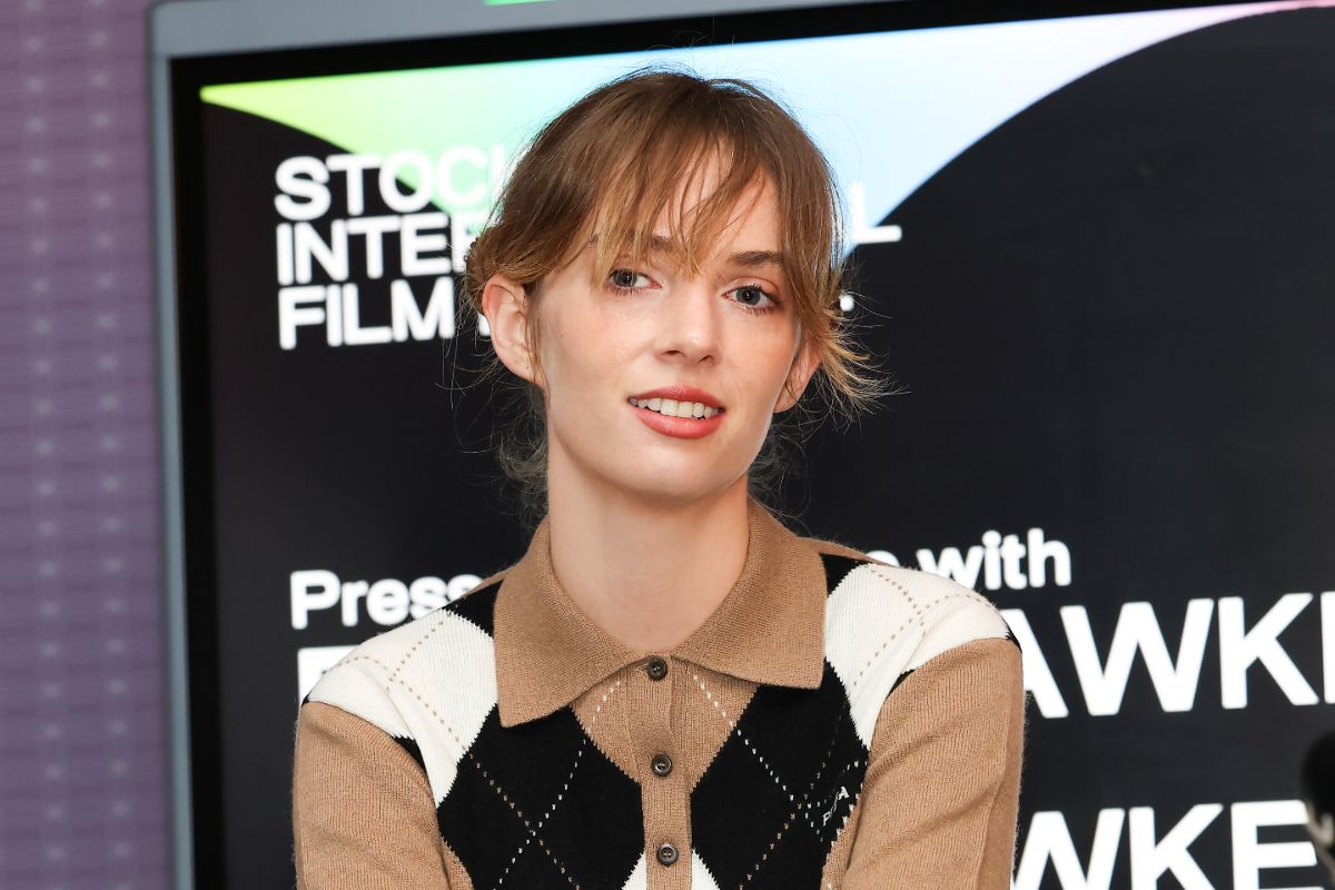 Maya Hawke Net Worth & Boyfriend