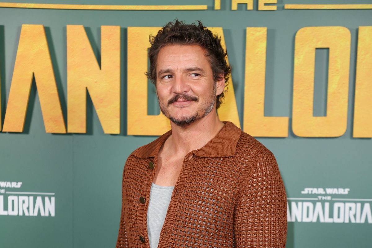 Pedro Pascal Net Worth & Girlfriend - Famous People Today