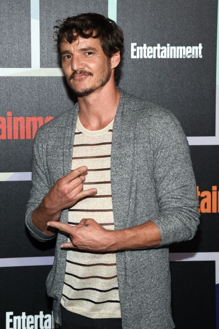 Pedro Pascal Net Worth & Girlfriend - Famous People Today