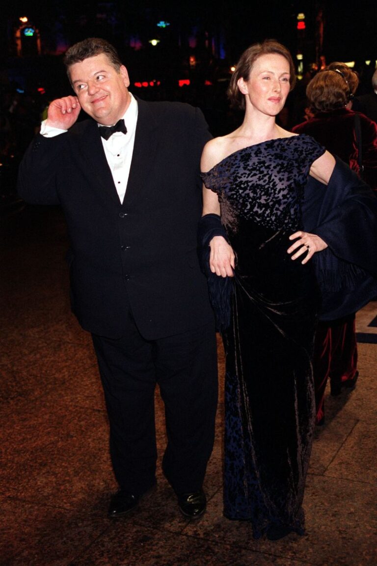 Robbie Coltrane Net Worth & Height | Rubeus Hagrid (Harry Potter ...