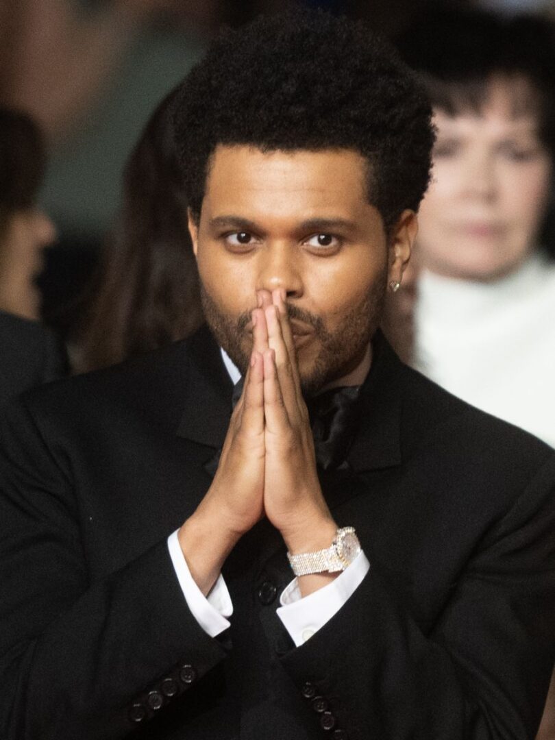 The Weeknd Net Worth & Girlfriend - Famous People Today