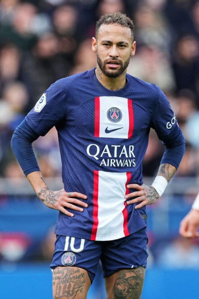 Neymar Jr. Net Worth & Girlfriend - Famous People Today